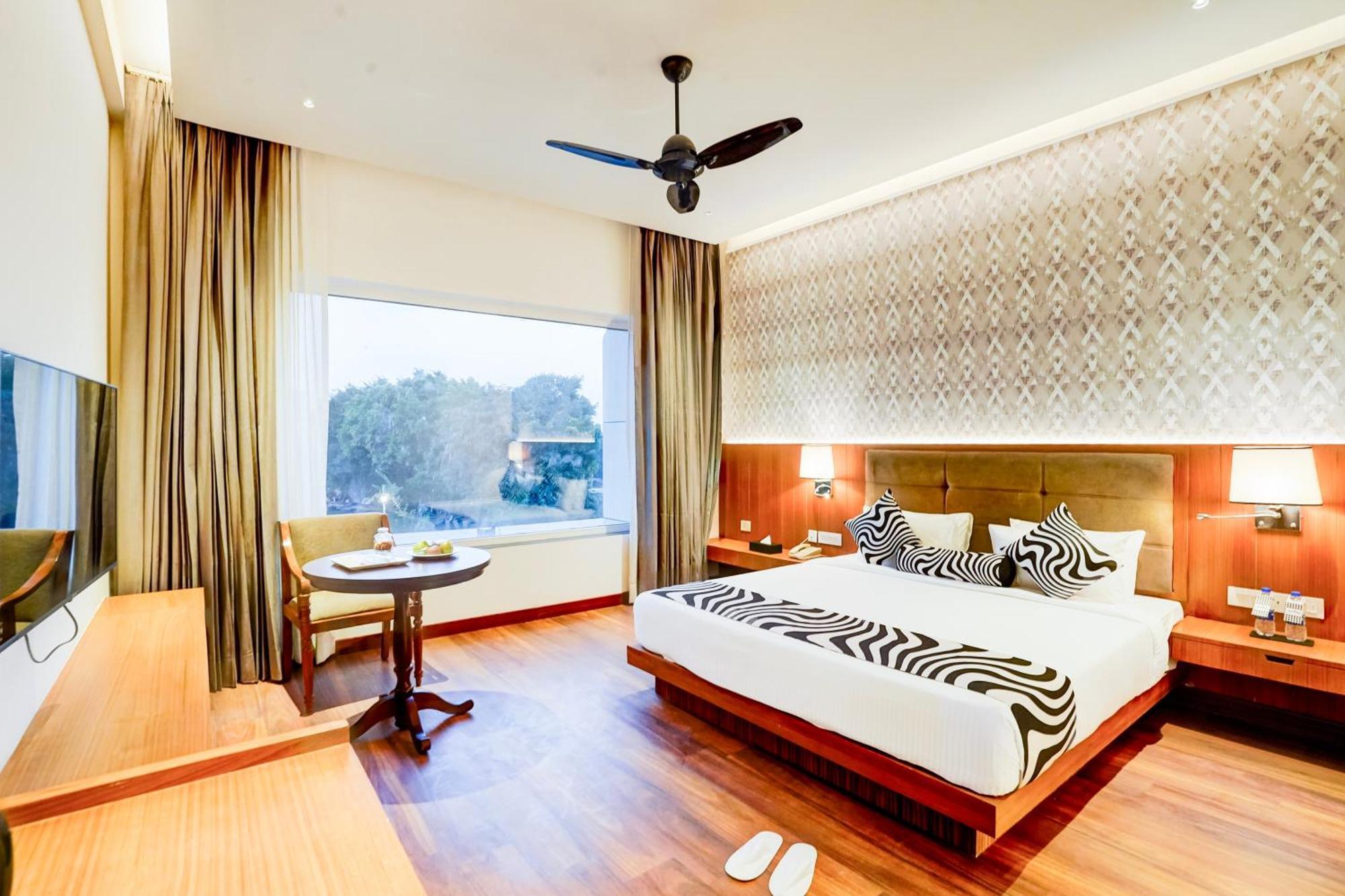 SUNDAY HOTELS AND RESORT GURGAON | ⋆⋆⋆⋆ | INDIA | SEASON DEALS FROM $62